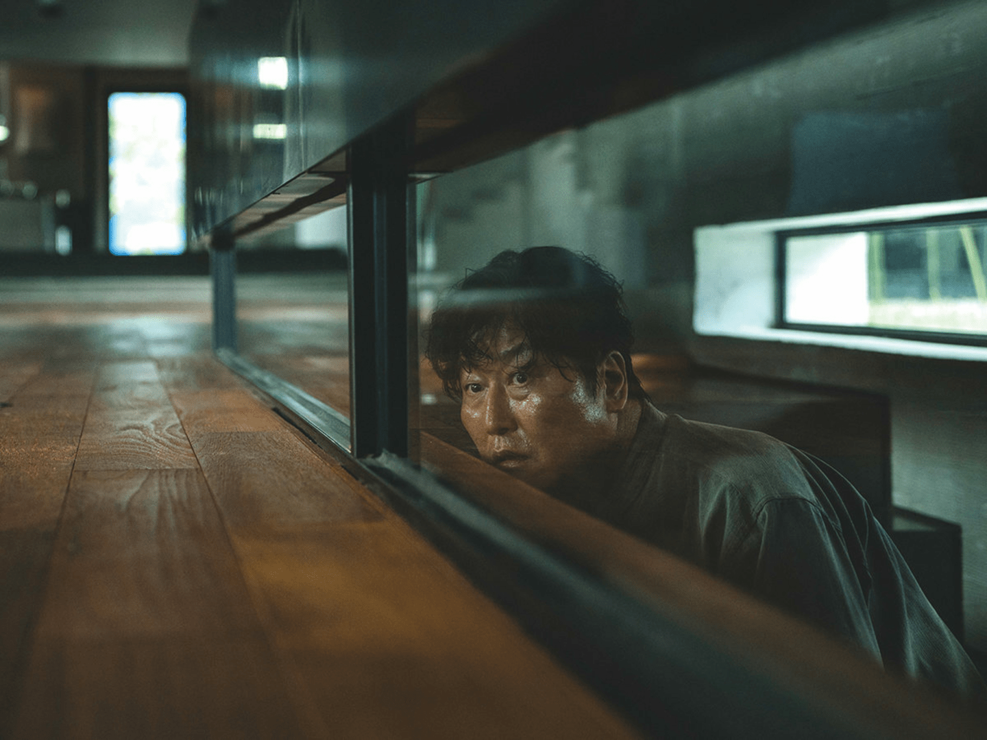 “Parasite” Review: A Timeless Classic – The Creative Cinematic Collection
